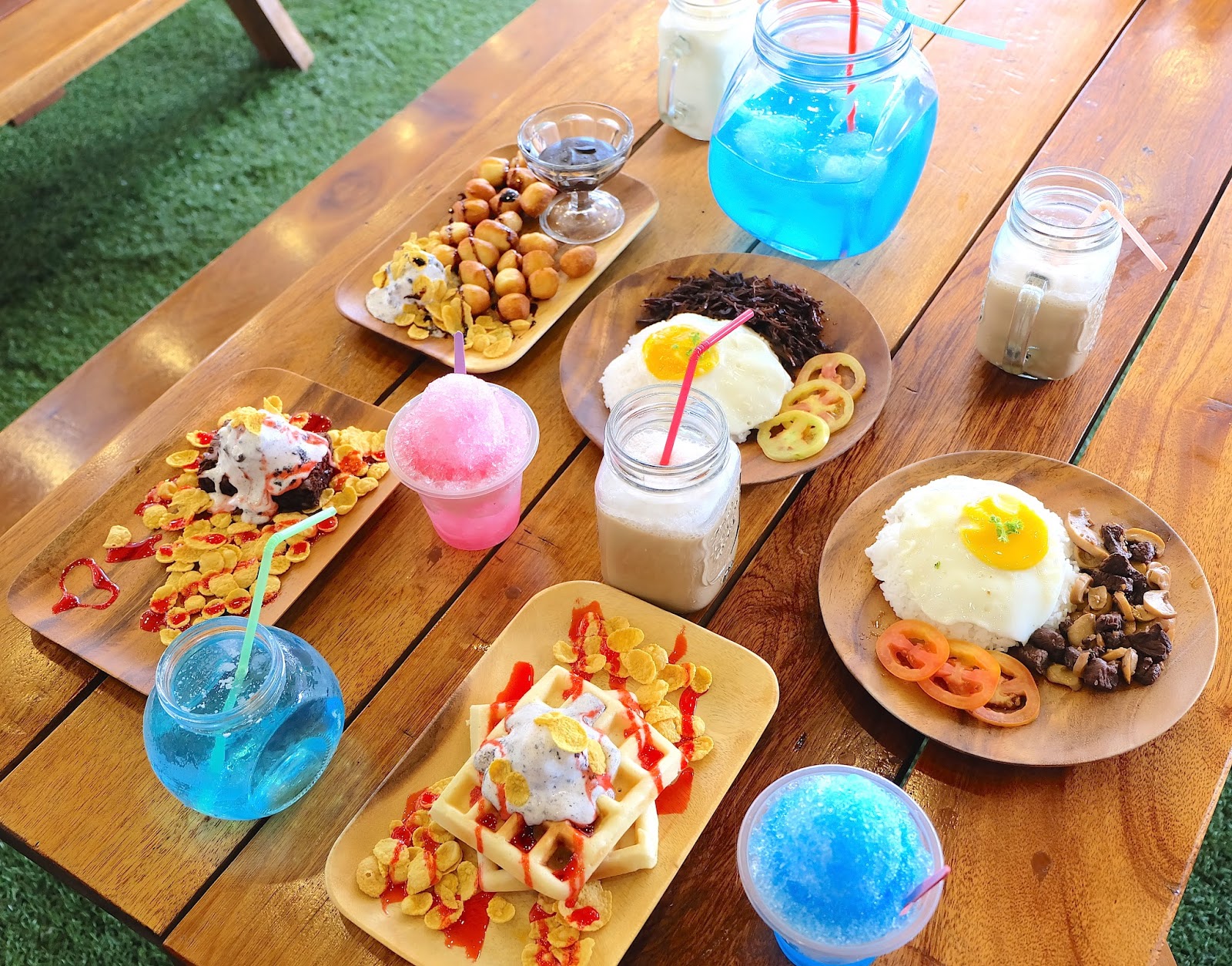 ALOHA NOOK IS NOW OPEN! | AKIKO CENTENO