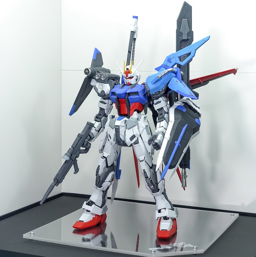 Custom Build: PG 1/60 Perfect Strike Gundam