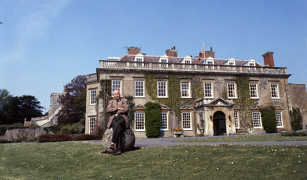 28 Amazing Homes of the Dukes of Great Britain