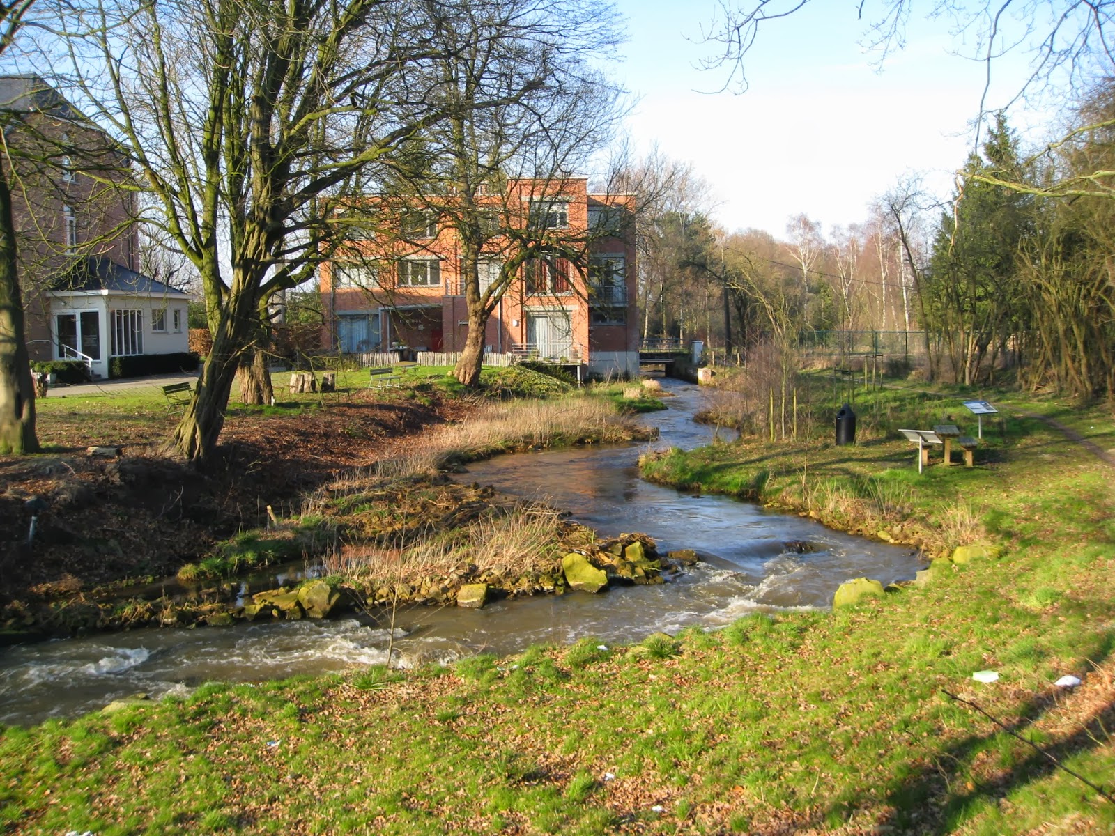 TOUR DE FRANS: March 2014