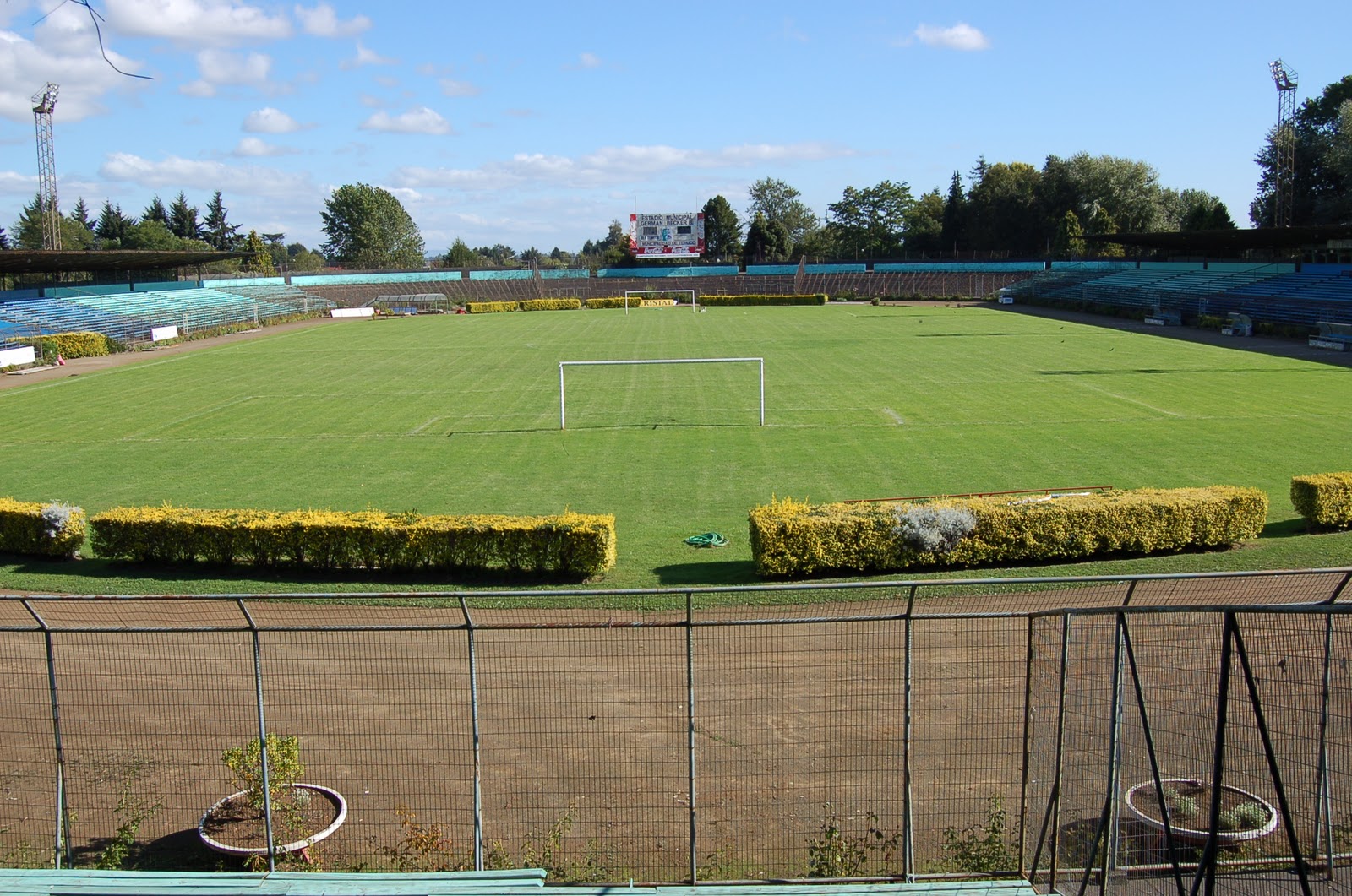 estadiogermanbeckerdetemuco: Historia del Estadio Germán Becker de Temuco