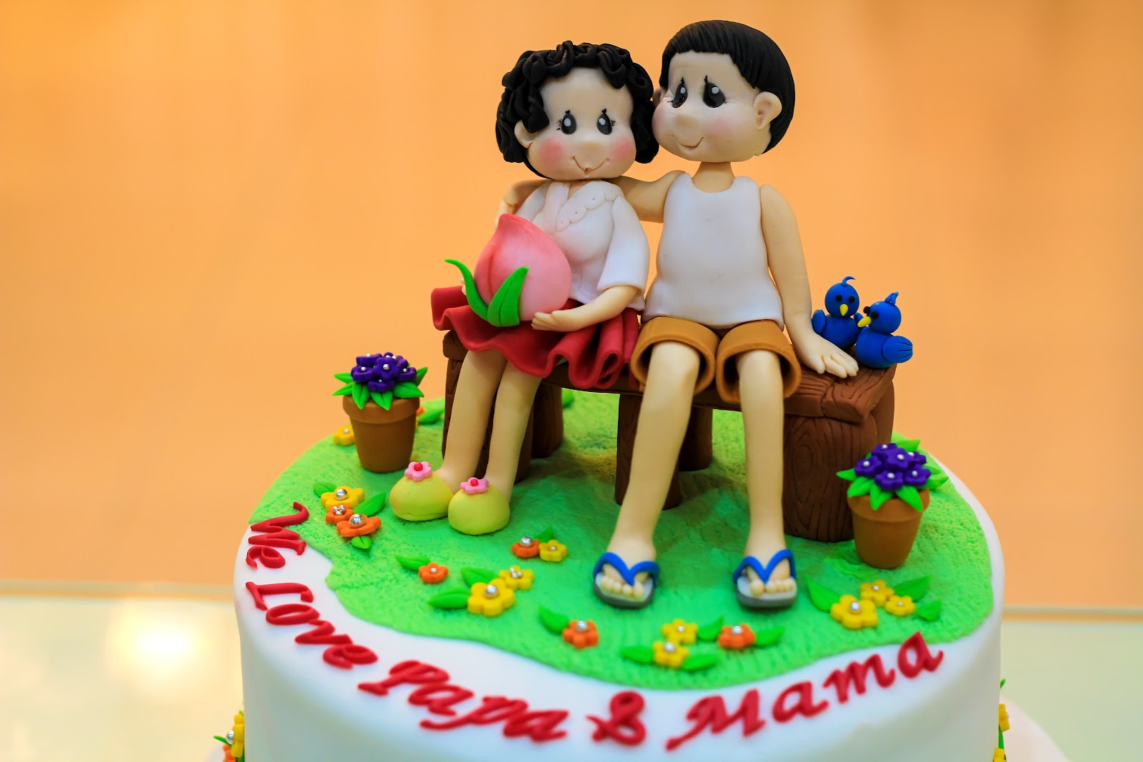 Upper Crust Bakery: Fondant Cake