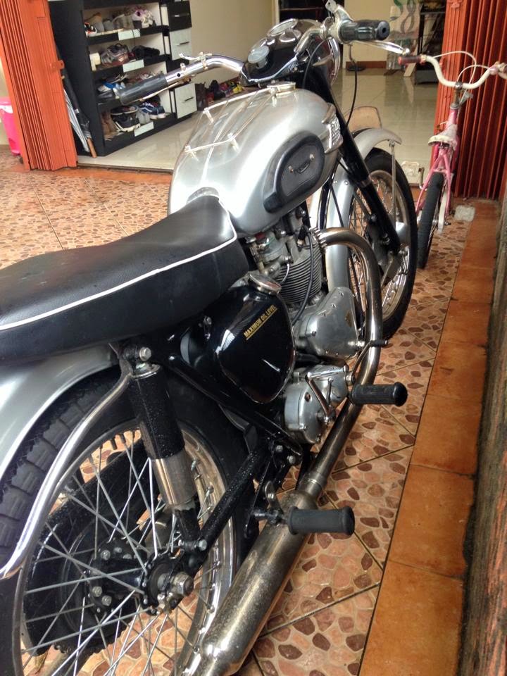 Jual Motor Klasik TRIUMPH T100 - PONTIANAK - LAPAK MOBIL DAN MOTOR BEKAS