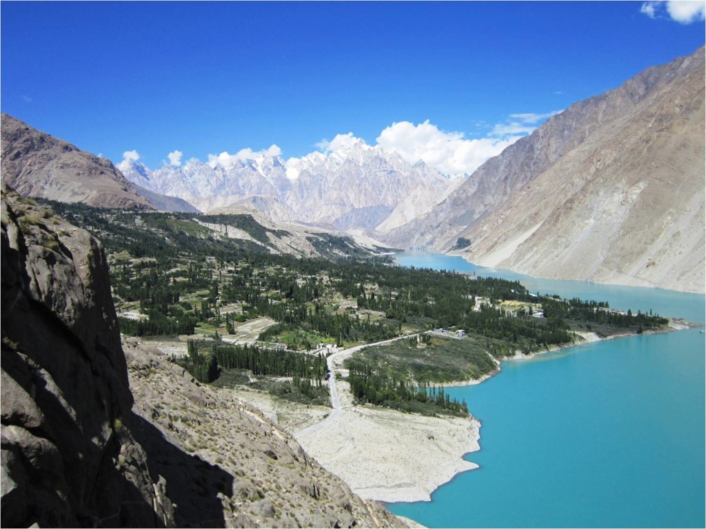 VISIT HUNZA PAKISTAN: Visit Hunza valley in photos!