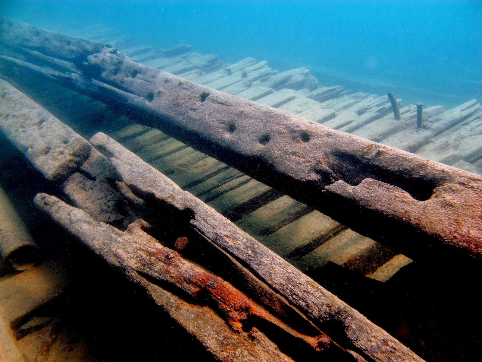 PICTURED ROCKS NATIONAL LAKESHORE LOOP TRIP & SHIPWRECKS - ADAM HAYDOCK