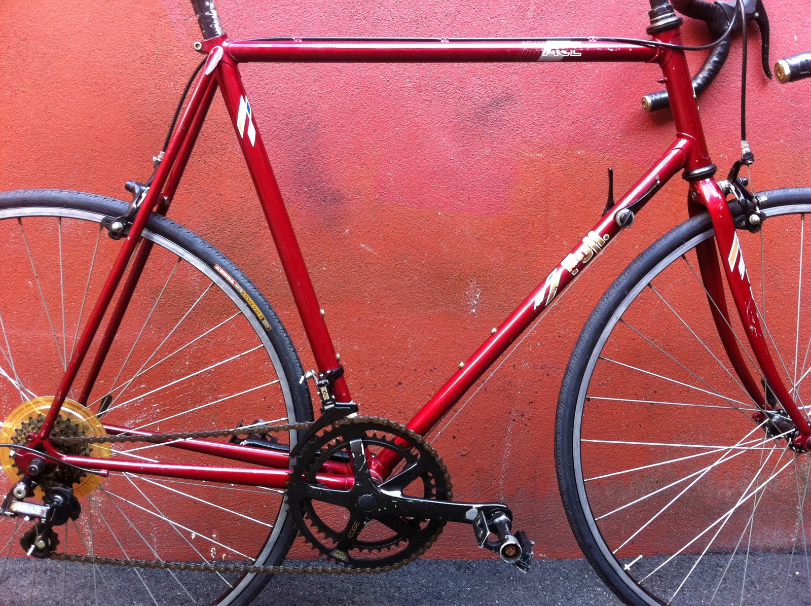 Bike Boom refurbished bikes: 1989 Fuji Ace road bike