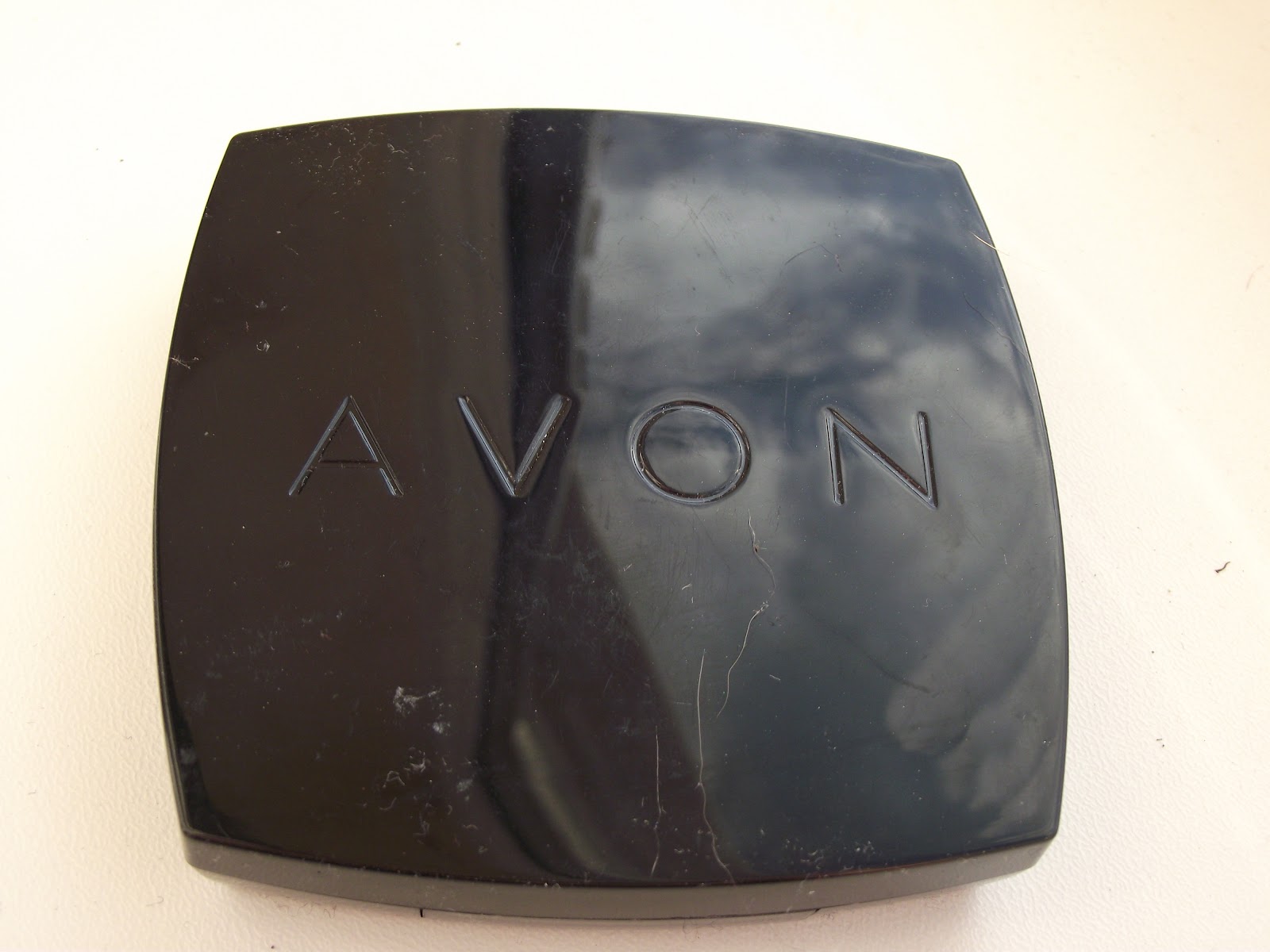 Jude's addiction: Review: Avon True Colour Eyeshadow Quad - Green Flash