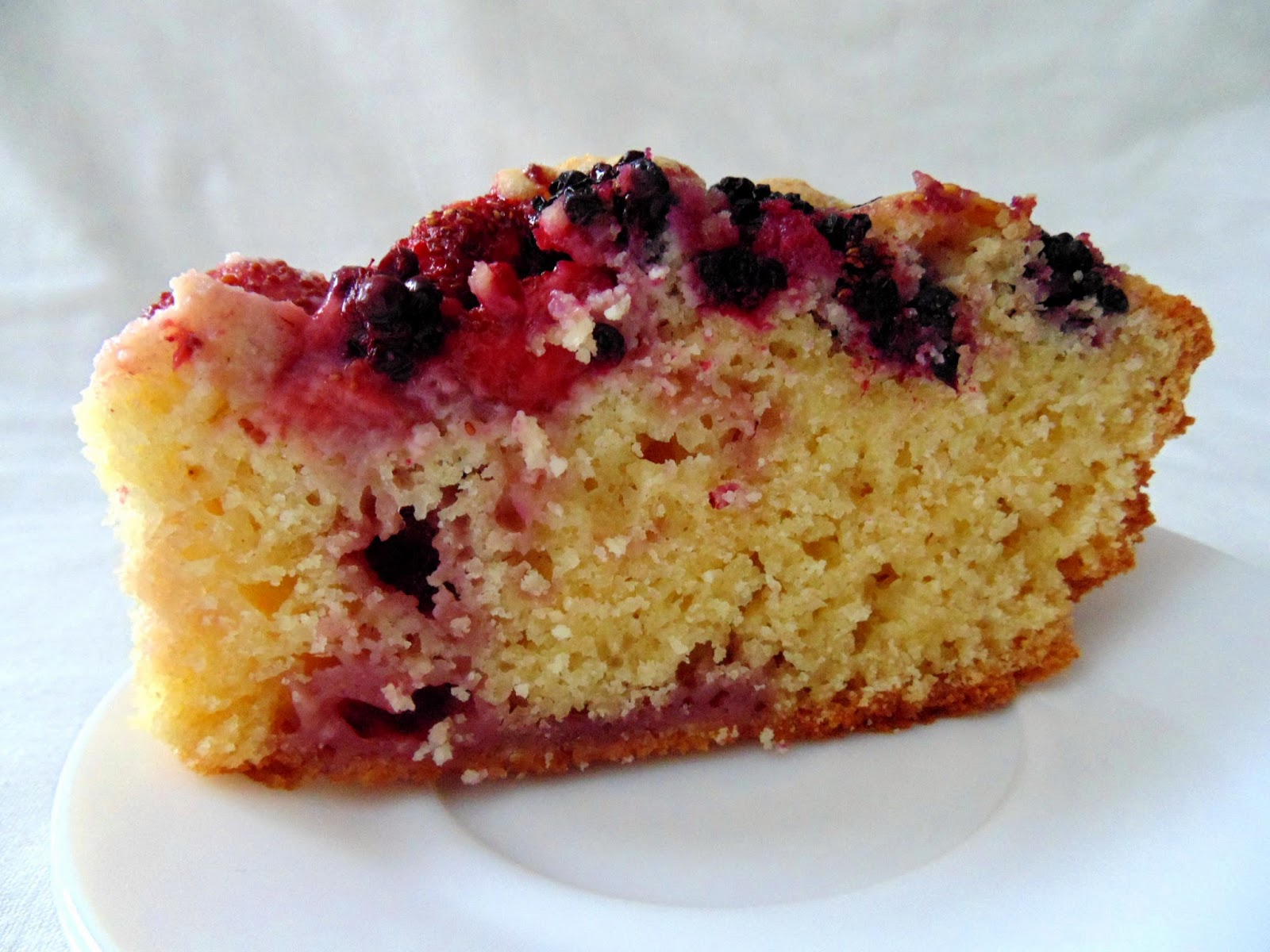 GATEAU GAGA - Love cakes: Gateau à l'amande et aux fruits rouges