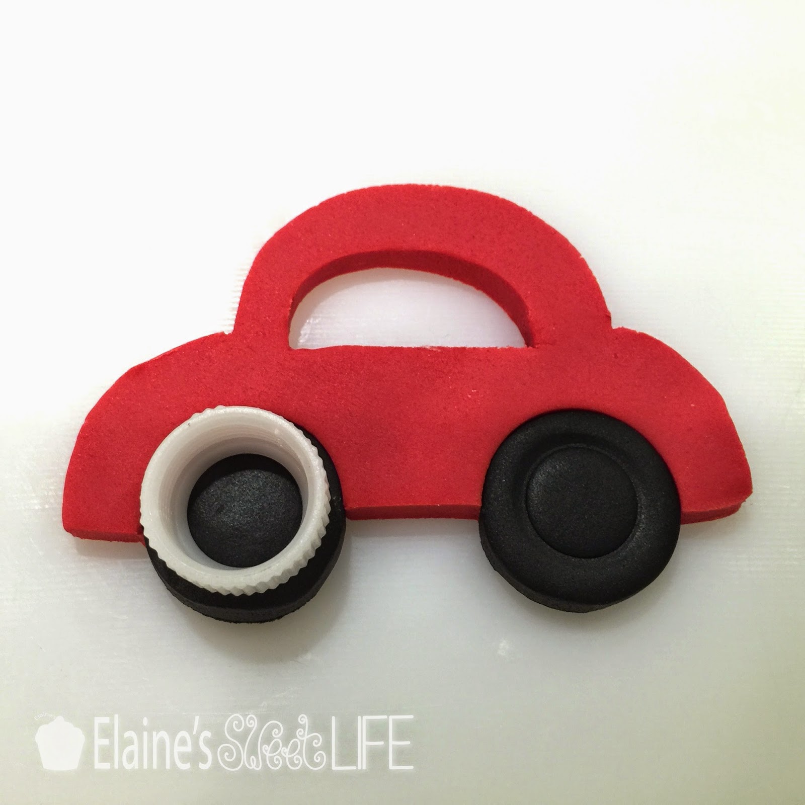 Elaine's Sweet Life: How to Decorate a Car Cake {Tutorial}