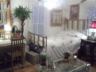 La Belle Helene Detroit: Ma Chambre! My French Bedroom