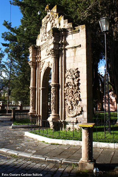 Mito Urbano - Periodismo Cultural: El Montículo