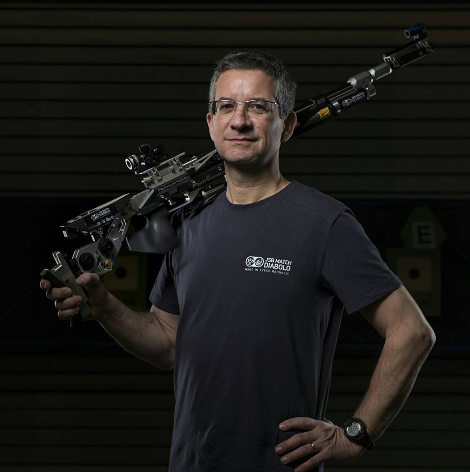 Riccardo Sport Shooter: 20 Domande a : Rajmond Debevec - The Legend"