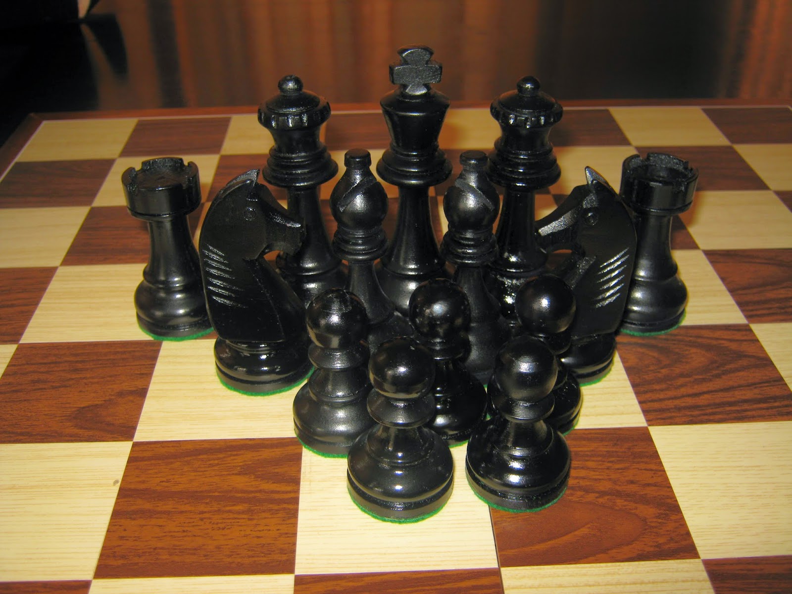 Standard Championship Antique Orange Finished ~ Trinity Chess House