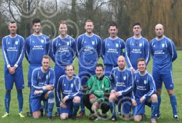 ESCUDOS DO MUNDO INTEIRO: PIRÂMIDE DO FUTEBOL INGLÊS - NORTH BERKS ...