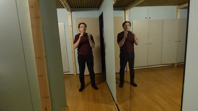 What are corner mirrors and how they work?