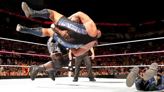 Inside the Ring - Big Show vs Mark Henry Clash of the Giants - WWE ...
