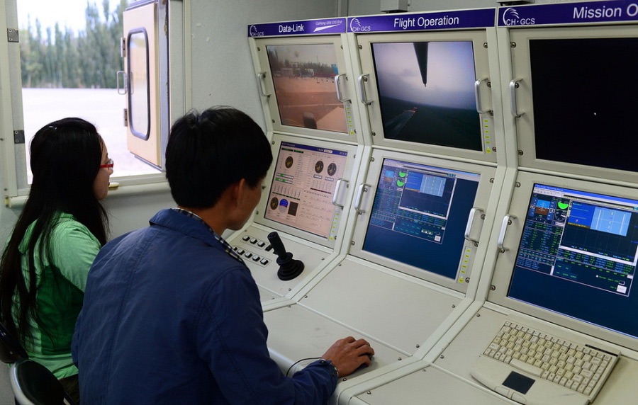 DEFENSE STUDIES: CASC CH-4 Rainbow, Drone Bersenjata yang Diakuisisi TNI