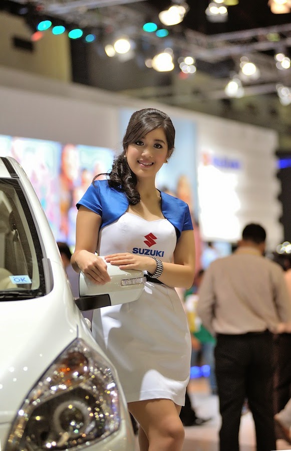 Kumpulan Foto SPG Cantik IIMS 2014