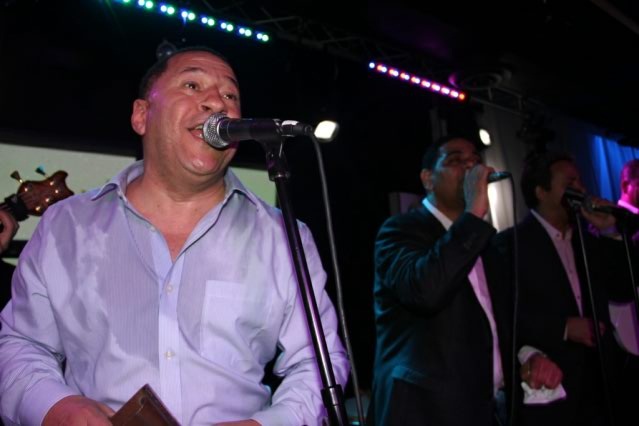 FUEGOALALATA : Víctor Roque y su Gran Manzana alborota a NY estrena tema