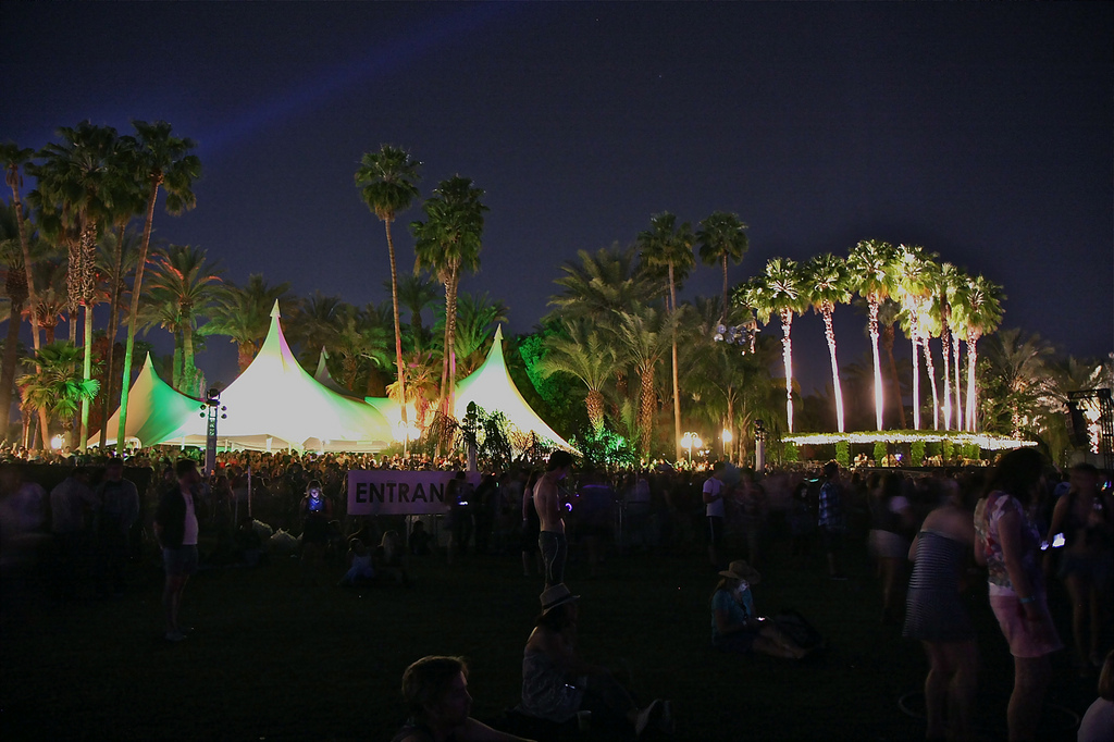 superhypermost: Coachella 2011 - The Structures & Scenery