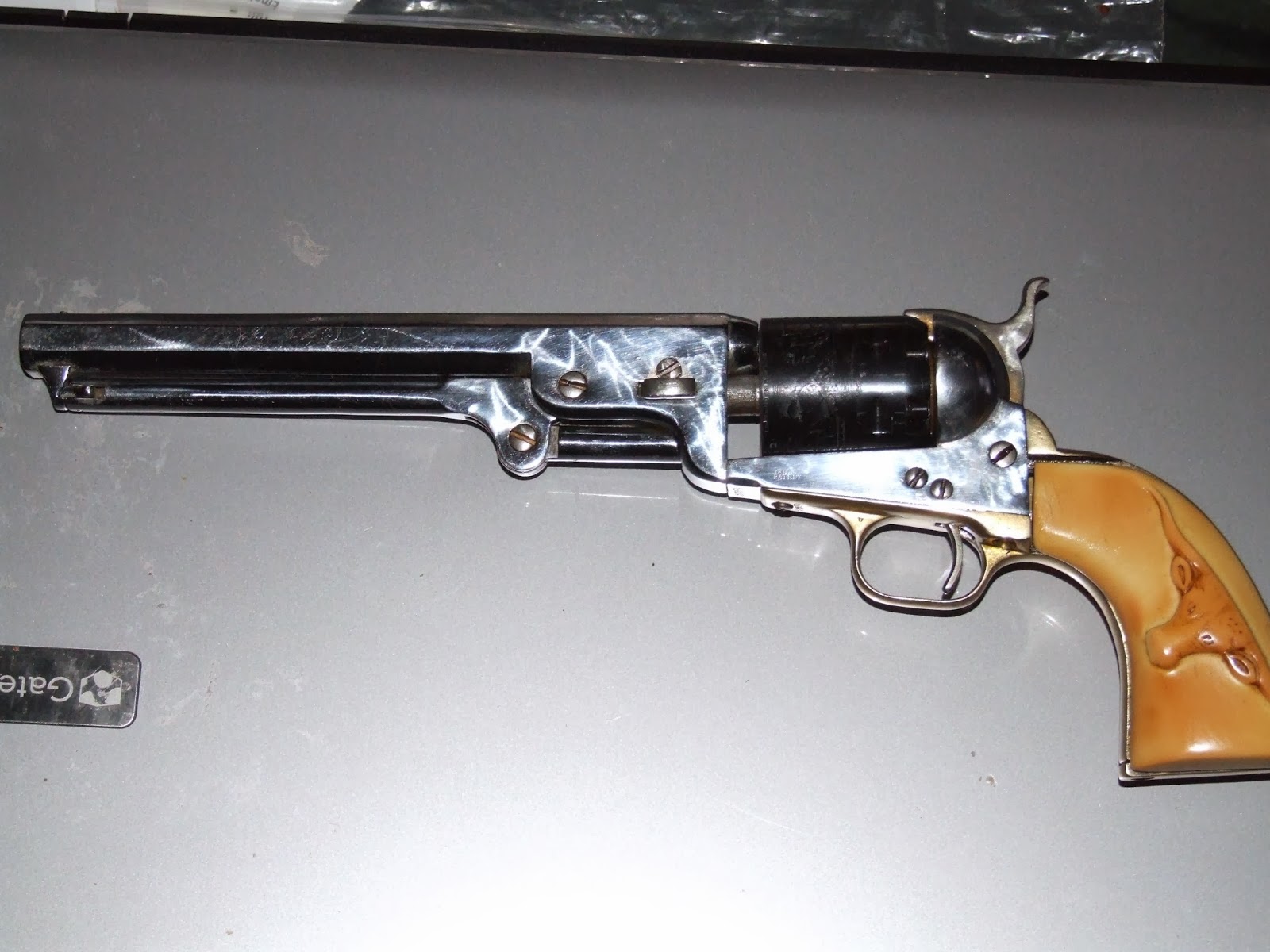 antique guns: 1851 colt revolver