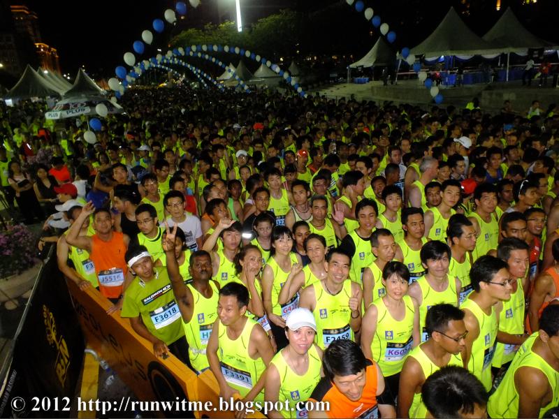 RUNNING WITH PASSION: Complete Photos and Video: BSN Putrajaya Night ...