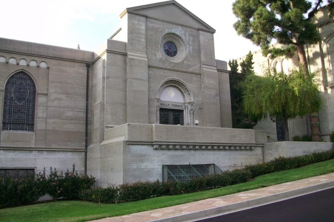Most Visited Celebrity Mausoleums and Graves « Blades, Bits and More