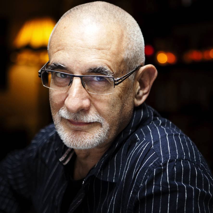 HOLKAMODROOKATA: Kruté časy