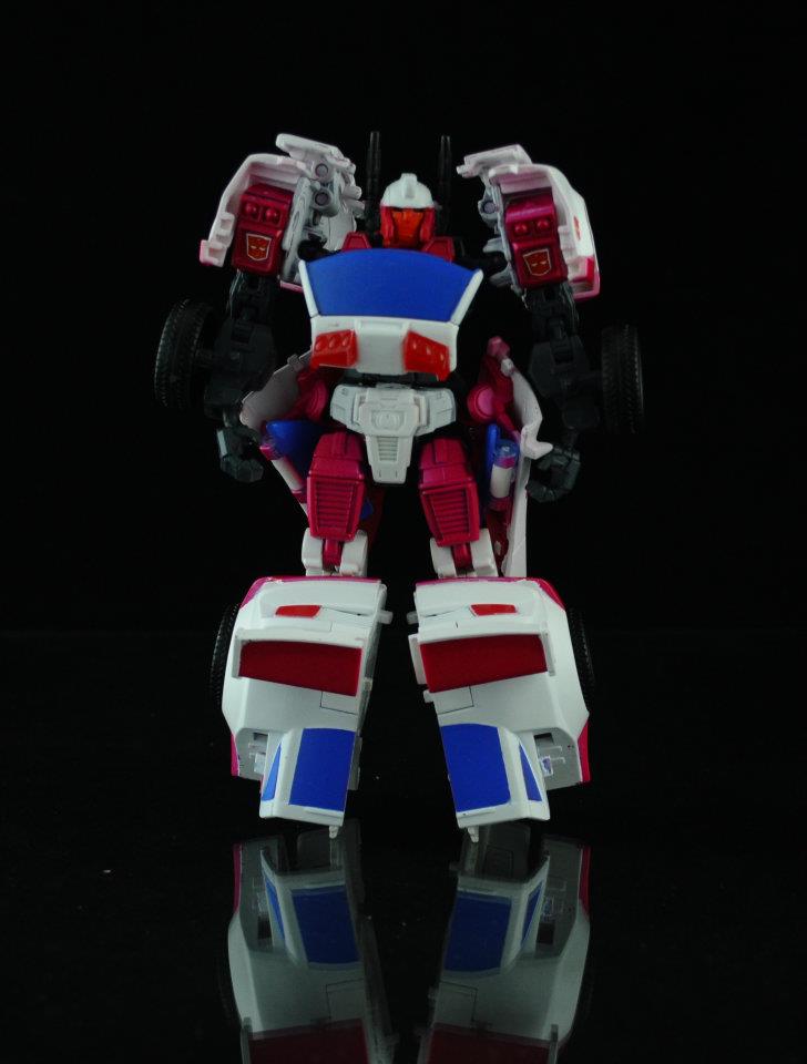 Transformers Custom World: Xavier Cal's Minerva Generation