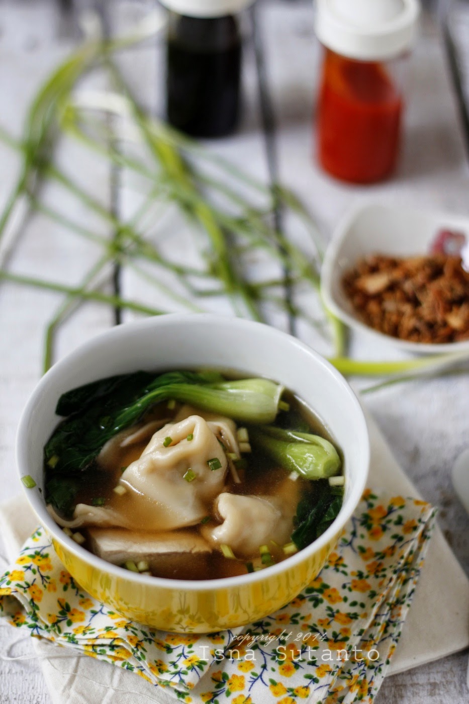 Coba-Coba Yuk.....: WONTON SOUP/PANGSIT REBUS