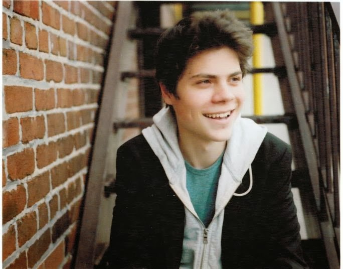 Atticus Mitchell Kimdir , Kaç Yaşında, boyu, kilosu ~ Disney Channel İzle