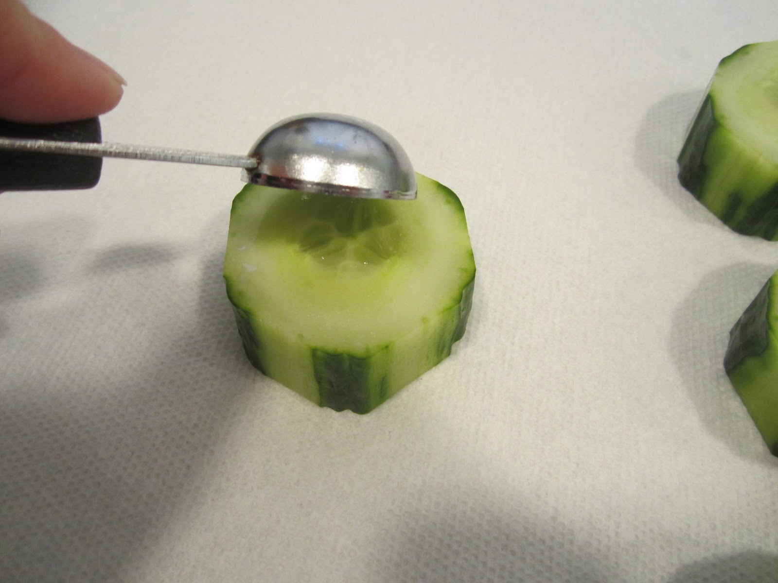 The Full Plate Blog: making cucumber cups