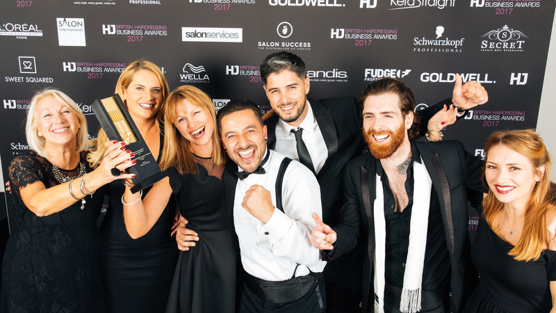 JACKS OF LONDON WINS BEST UK BARBER AWARD ~ THE MALE GROOMING REVIEW