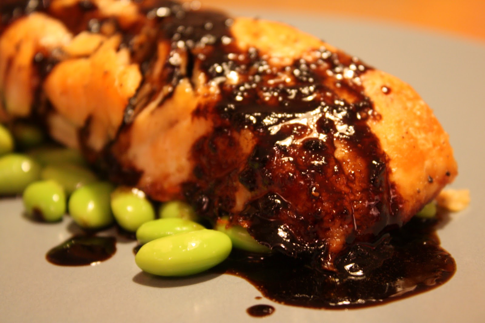 The Copycat Mom: Balsamic Glazed Salmon