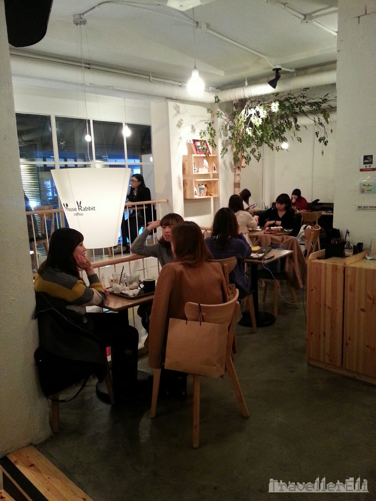 Cafe Hopping ~ Super Junior Yesung's Mouse Rabbit (마우스래빗) - Travellerelf