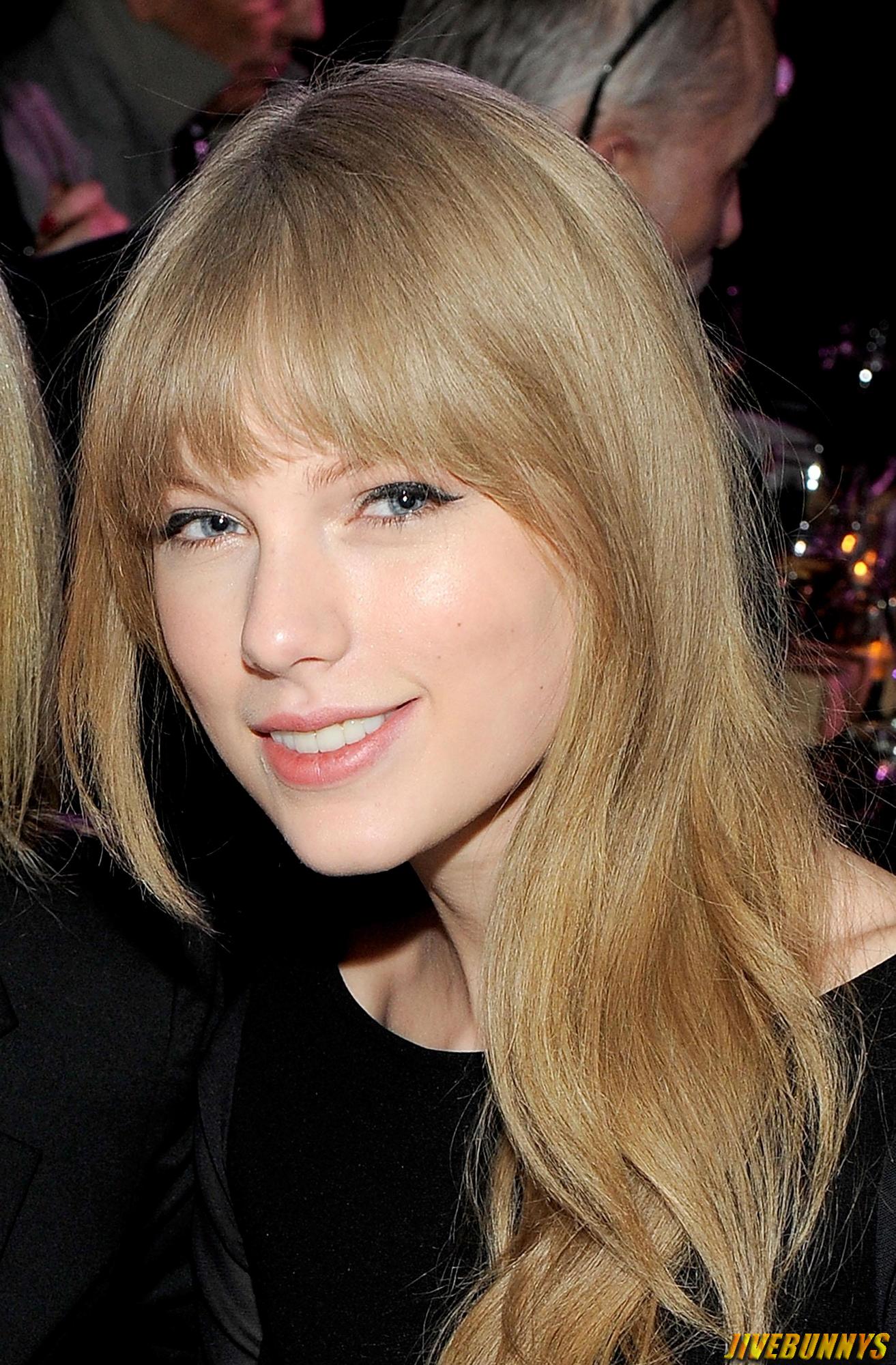 Female Singers: Taylor Swift special pictures (29)