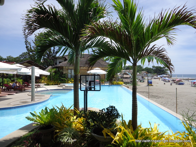 All things bright and beautiful....: Kahuna Beach Resort 1