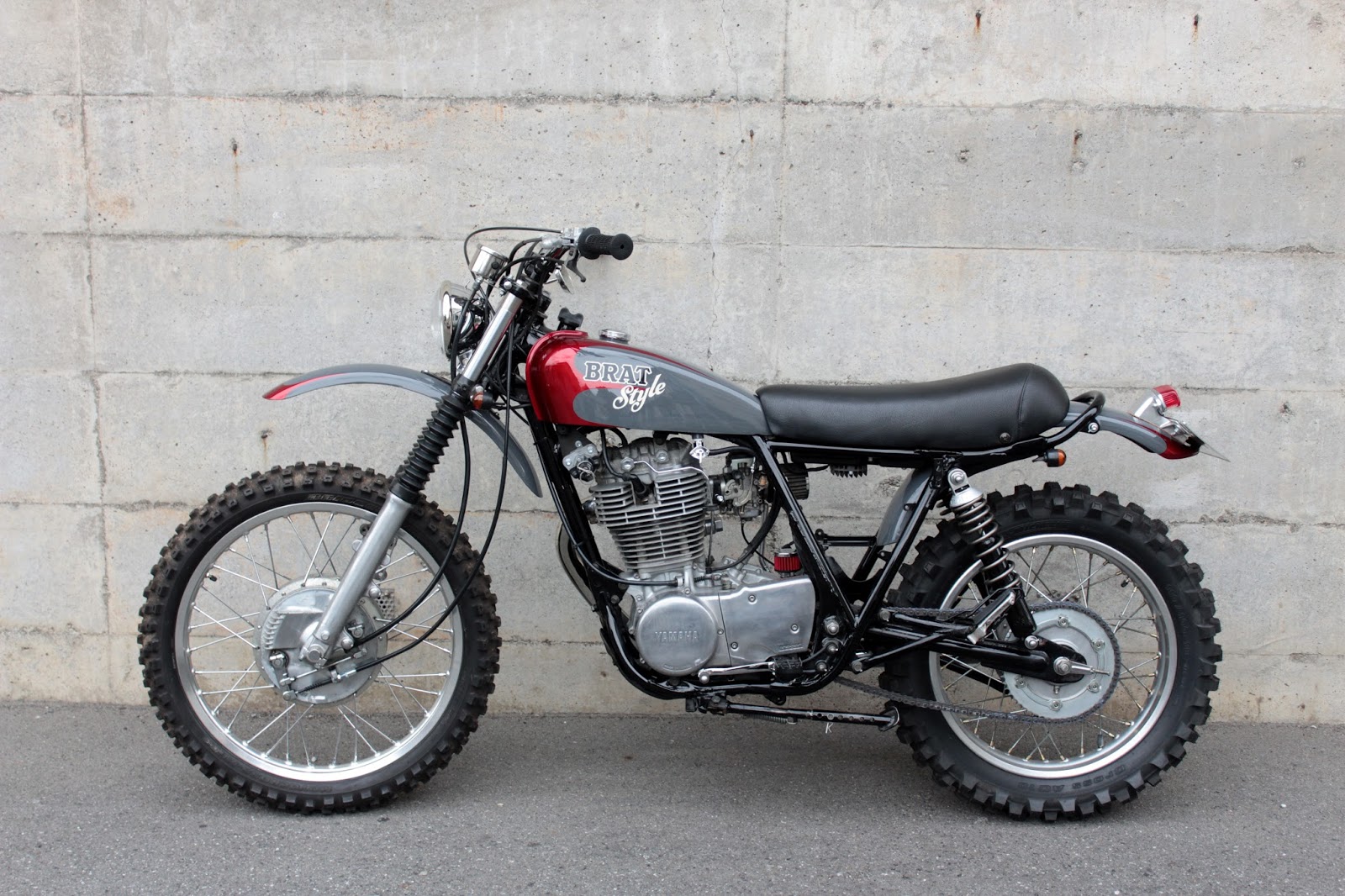 Rising Jack Kustoms: Yamaha SR 500 VMX – Brat Style