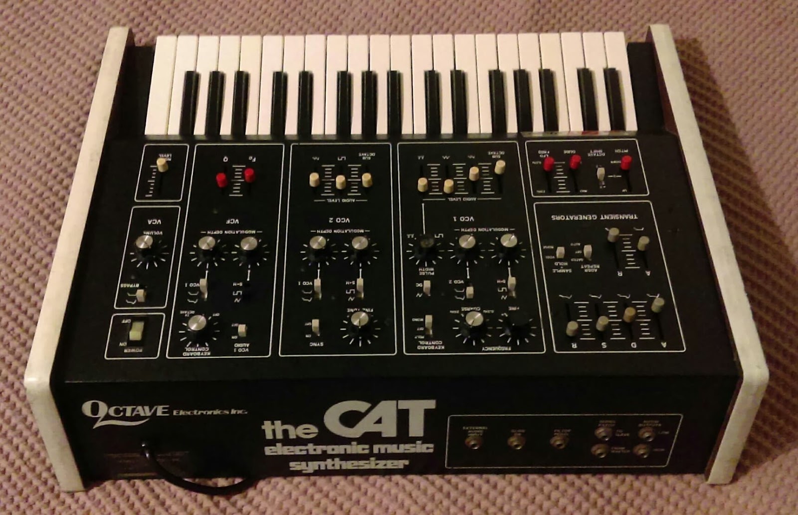 MATRIXSYNTH: Octave-Plateau CAT Analog Synthesizer 1970s