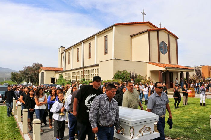 Alex Darocy Photography: Family and Friends Bid Farewell to Yanira ...