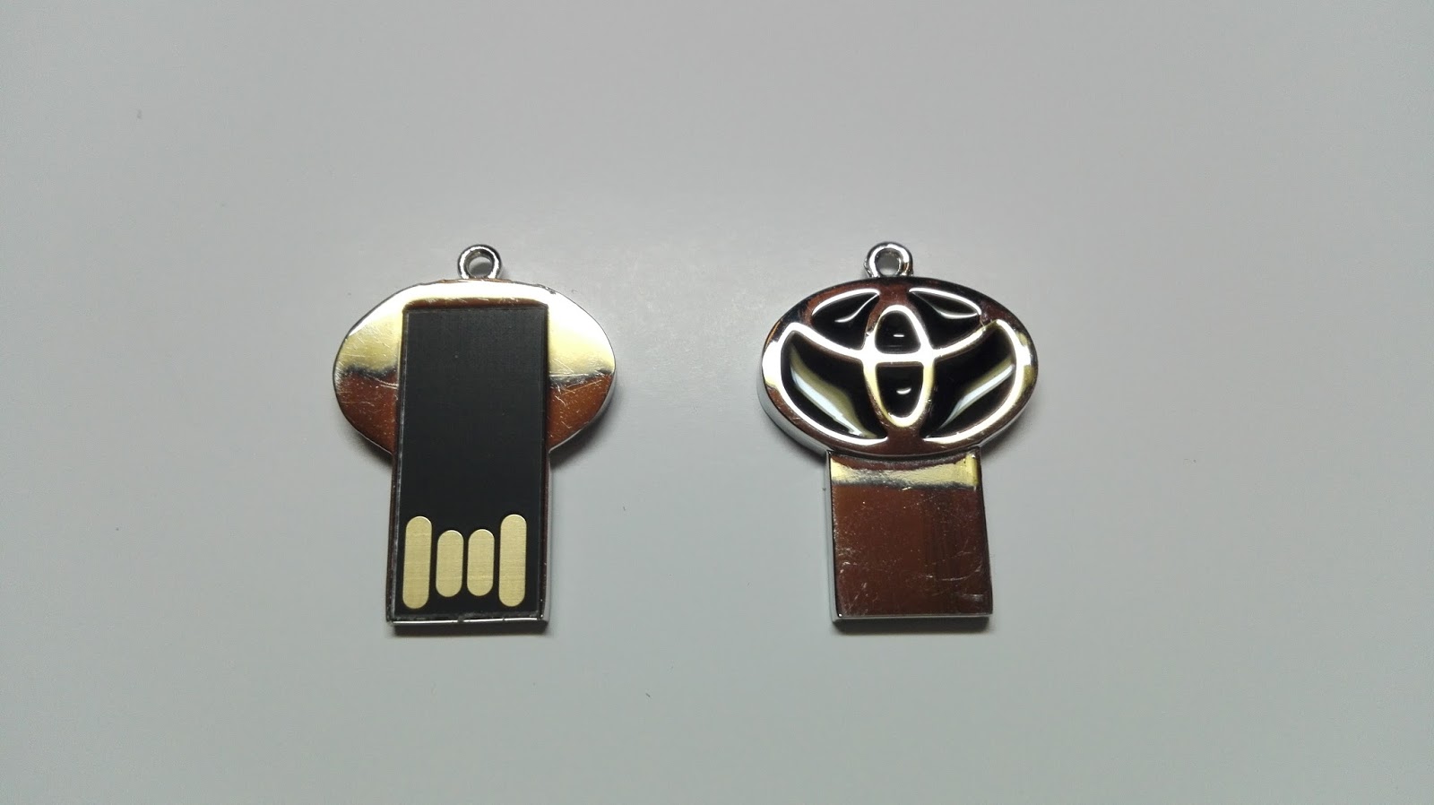 SUPERDOSE™: Honda & Toyota USB Pendrive