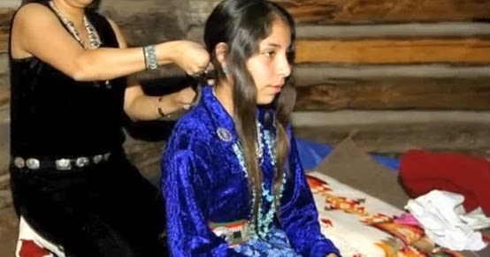White Wolf : Kinaalda: The Navajo Puberty Ritual (Video)