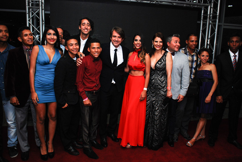 La Vie Charmant_SUROESTE: EVENTO: Ron Castro celebra la llegada de ...