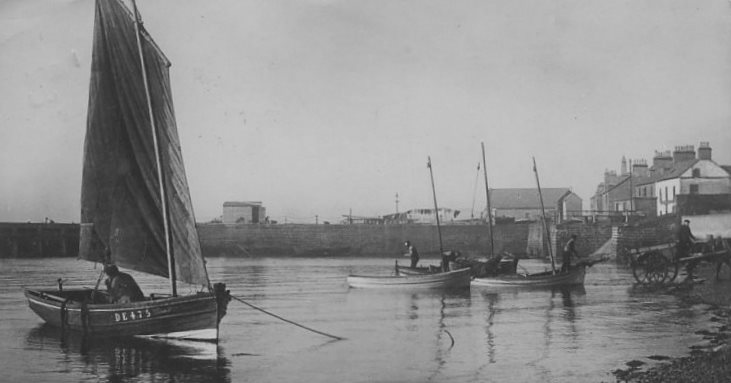 Tour Scotland: Old Photographs Broughty Ferry and Broughty Castle Scotland