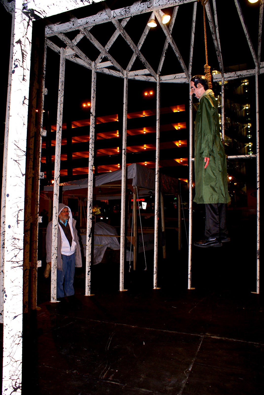 Captivity : Hanging of Saddam Hussein