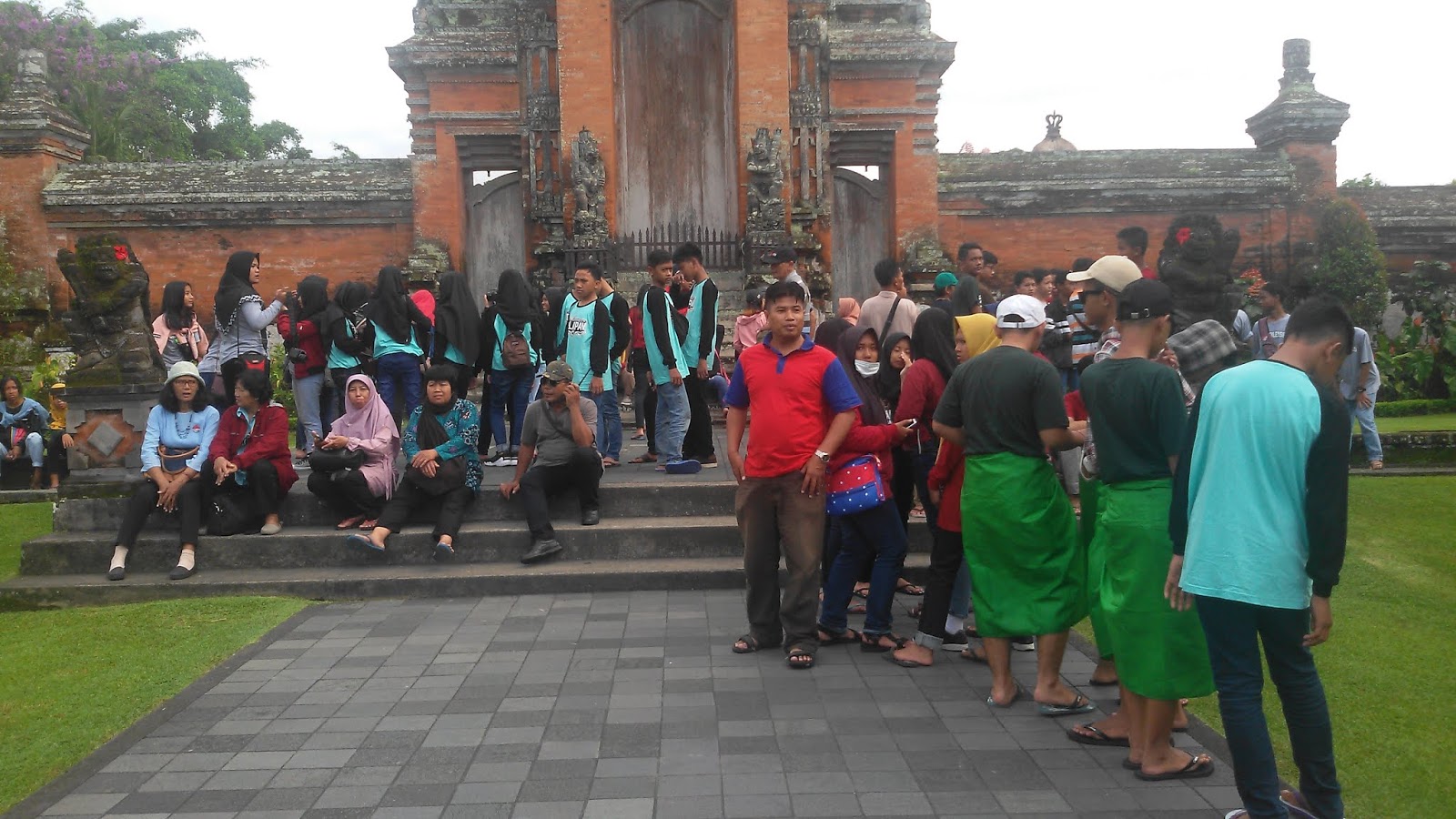 SMP NEGERI 3 GAMPING: 2018