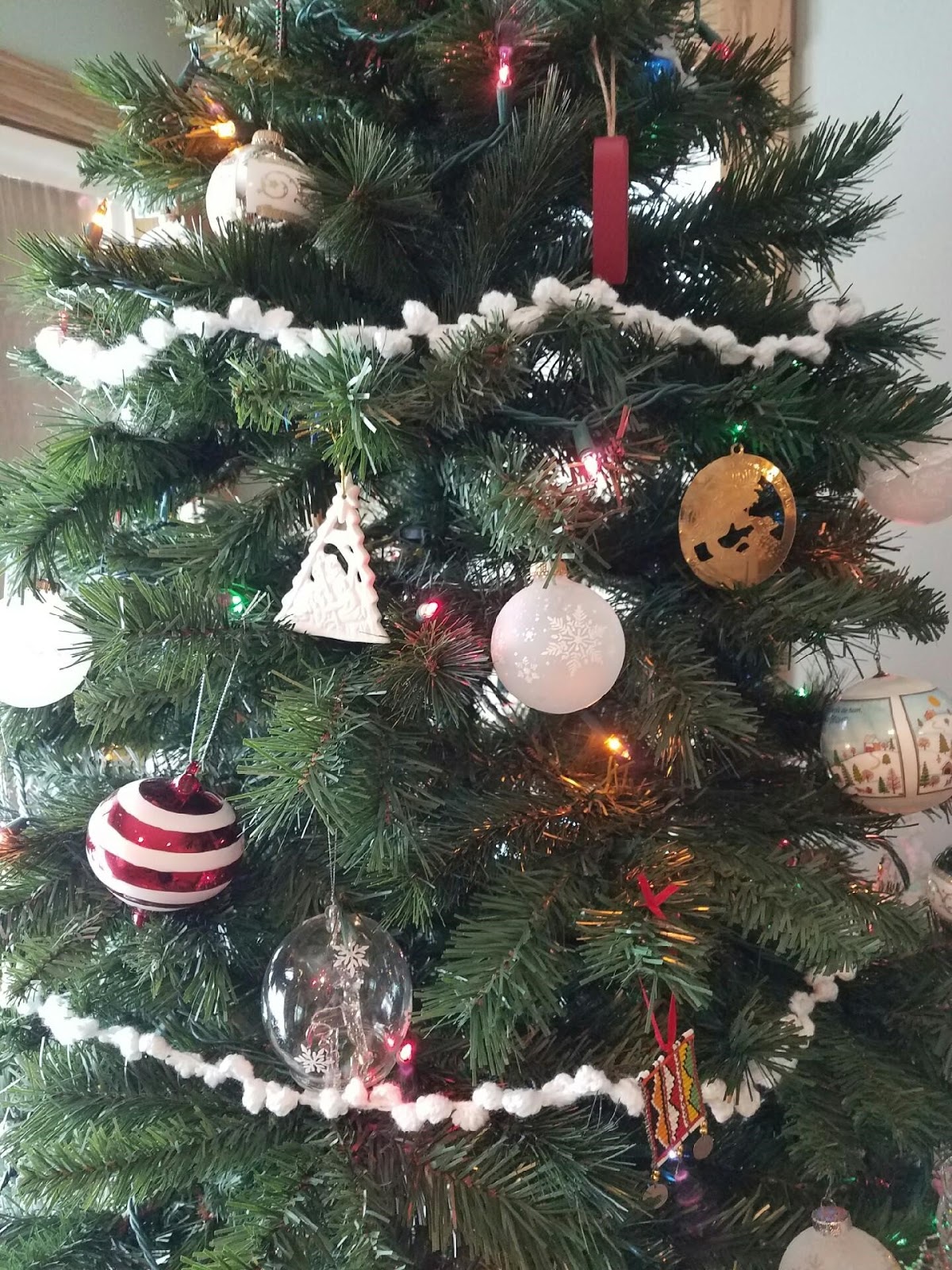 Erin's Crafty Endeavors: Crocheted popcorn garland