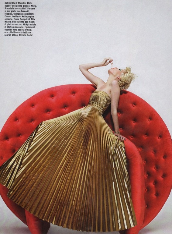 The golden dress | Luvtolook | Virtual Styling