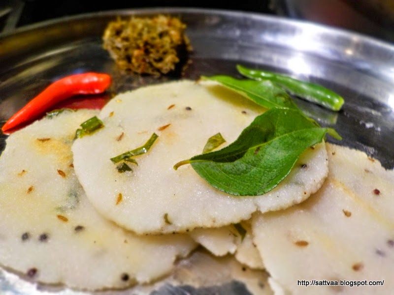 Sattvaa: (Akki) Rave rotti - deliciousness is just a few ingredients away