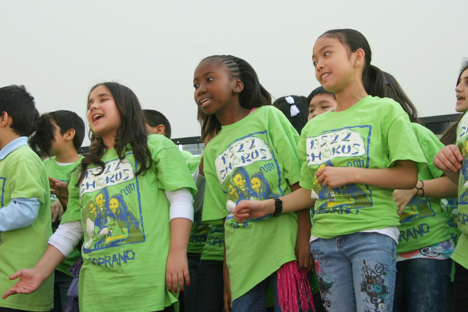 PS22 Chorus: The Bangles perform with PS22 Chorus at Tribeca Film Festival!